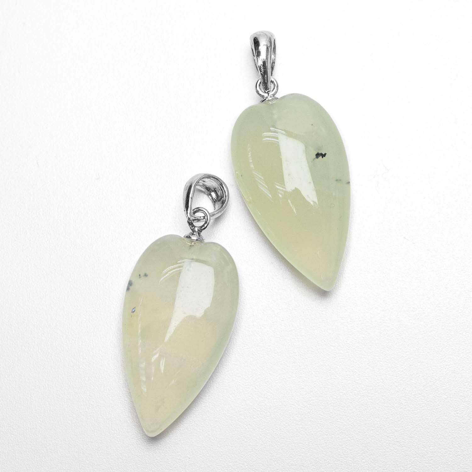 New China Jade Heart Pendant 12x21/22mm – Yau Shing Gems